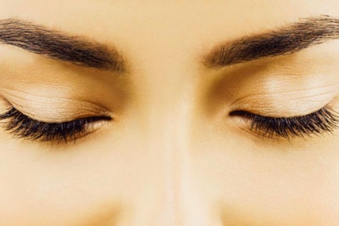 Plucking Eyebrows: Step By Step To Beautiful Brows