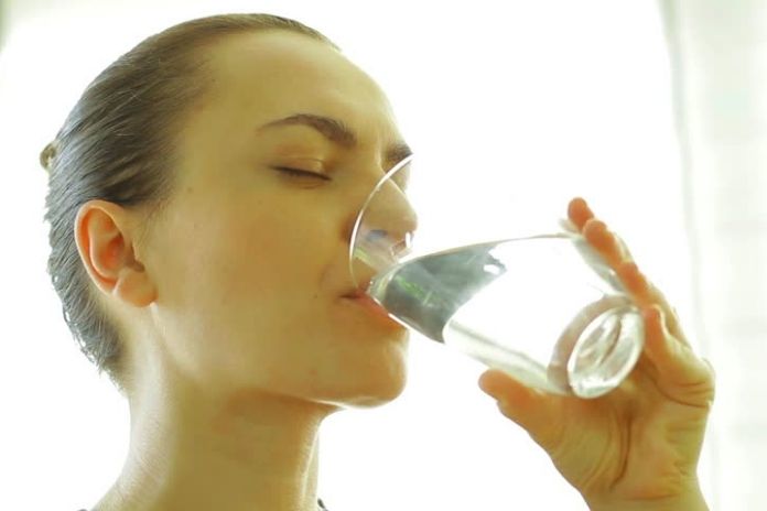 Your Body Sends These 7 Warning Signals When You Are Dehydrated